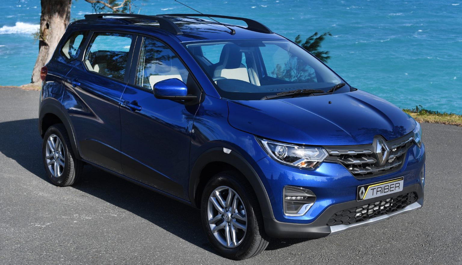 TEST DRIVE: Renault Triber - Space For Everything - RG Magazines